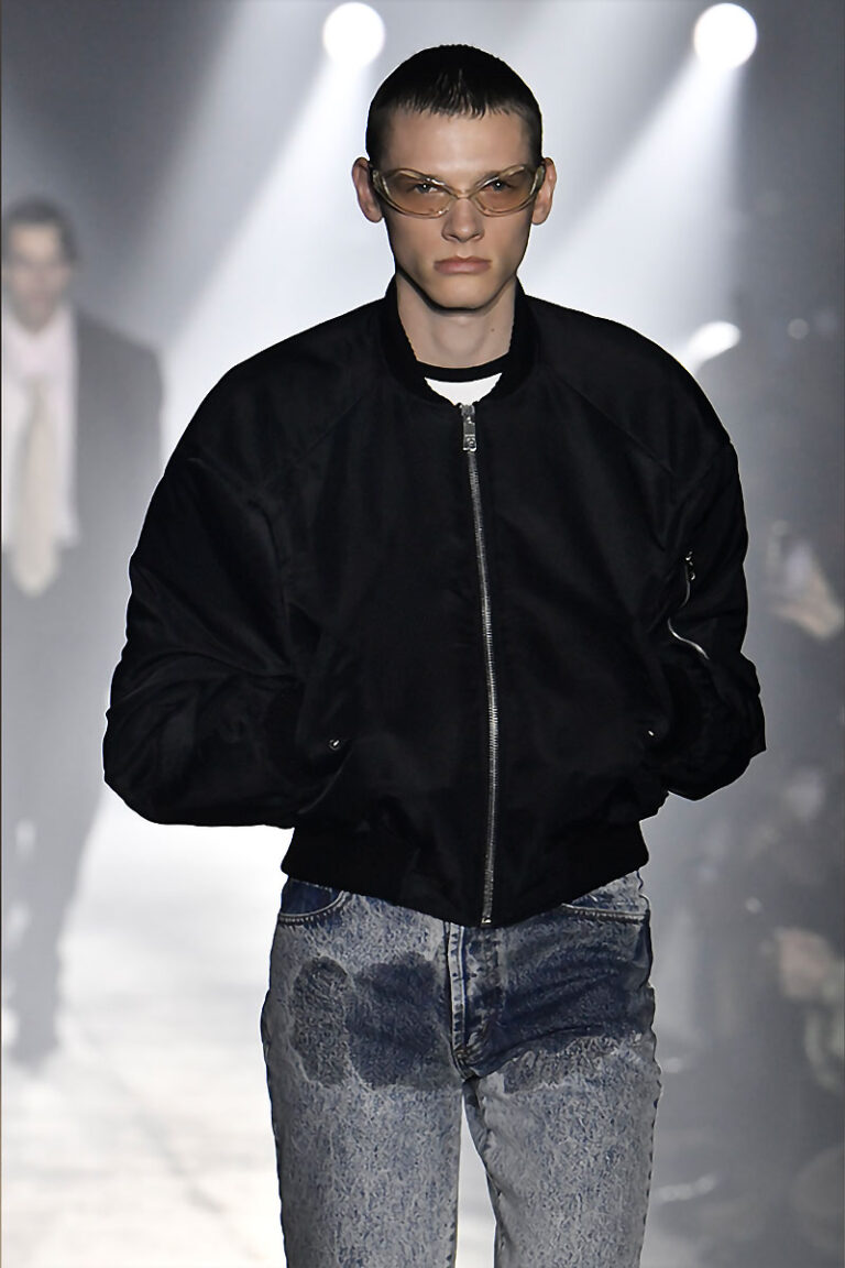 Jordanluca Pee-stained Denim: Listen Up, Boys, Pee-stained Jeans Is In!
