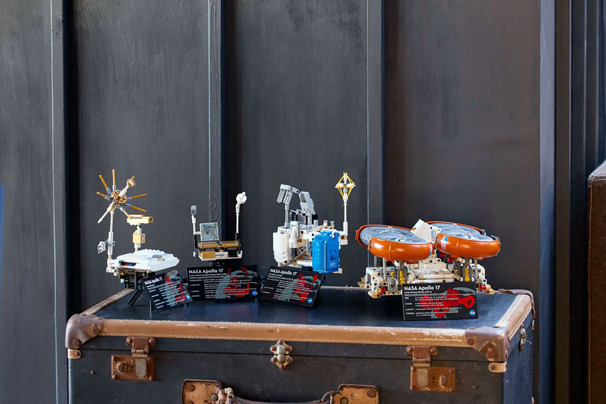 LEGO Technic NASA Apollo Lunar Roving Vehicle: The Final Moon Mission ...