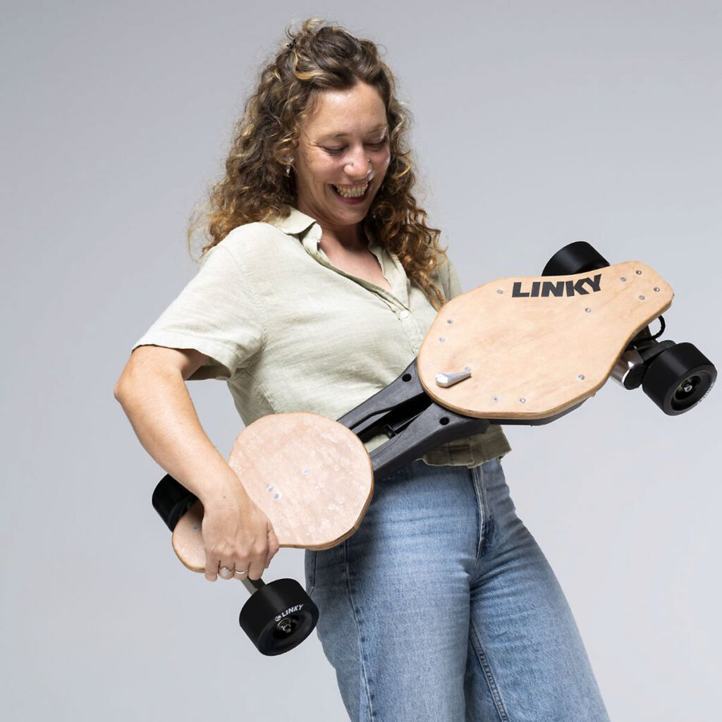 This Is Linky 2.0, The World’s First Foldable Electric Longboard