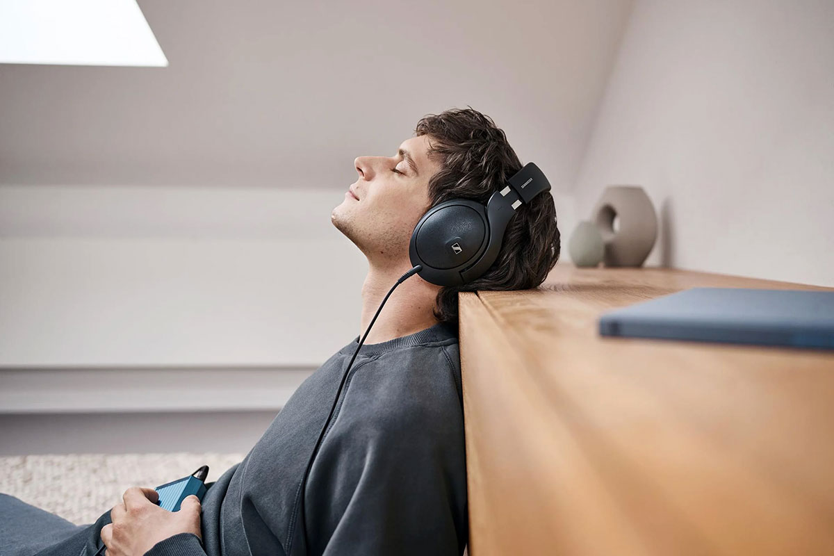 Sennheiser HD 620S Closed Headphone: Wired Audiophile Cans With ...