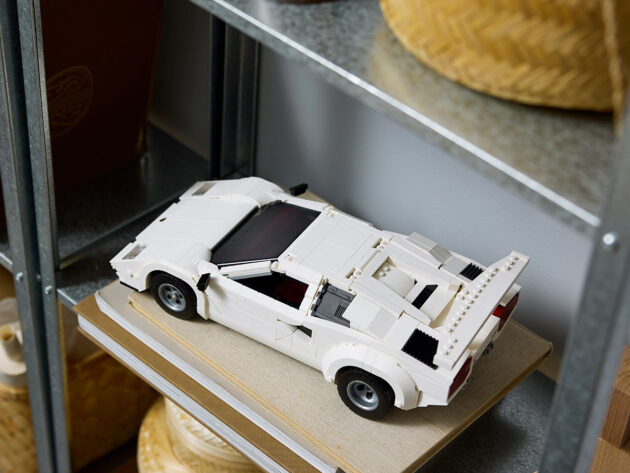 LEGO Icons Lamborghini Countach 5000 Quattrovalvole: Say No More!