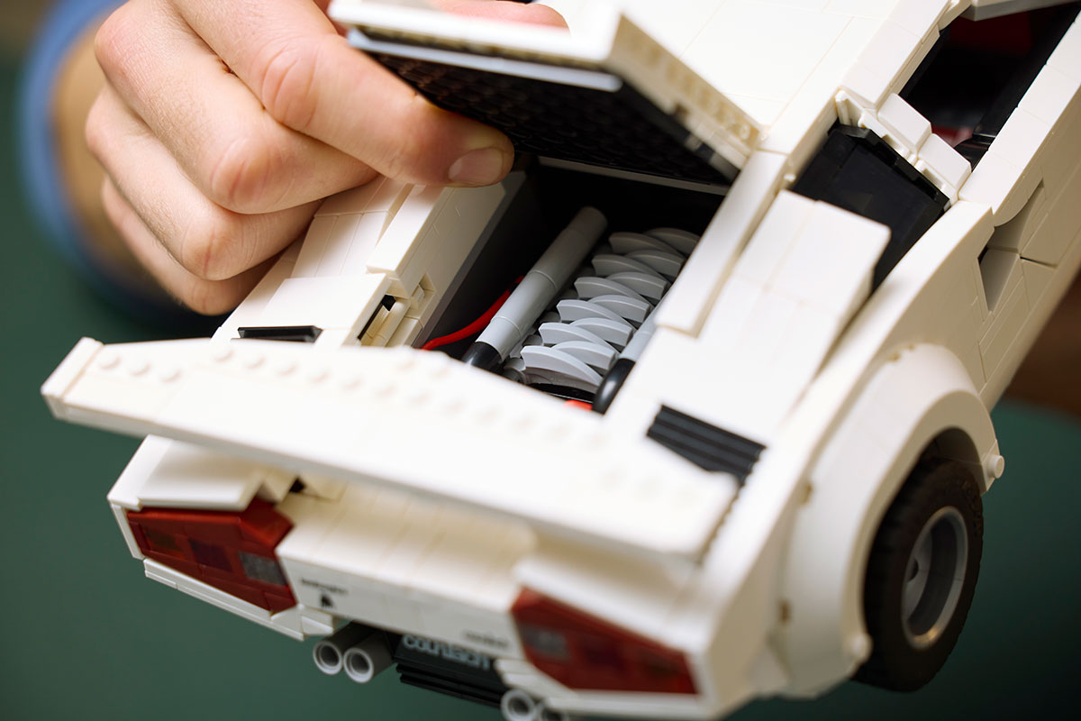 LEGO Icons Lamborghini Countach 5000 Quattrovalvole: Say No More!