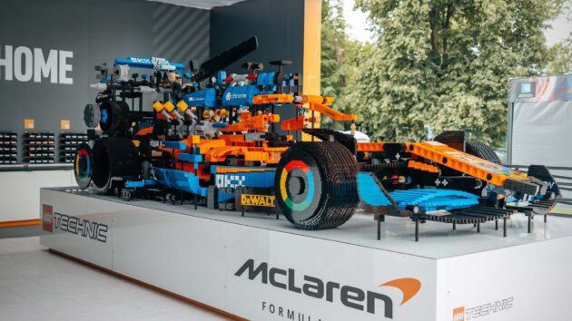 McLaren Showed Off Lifesize LEGO McLaren Technic F1 Race Car In Its ...