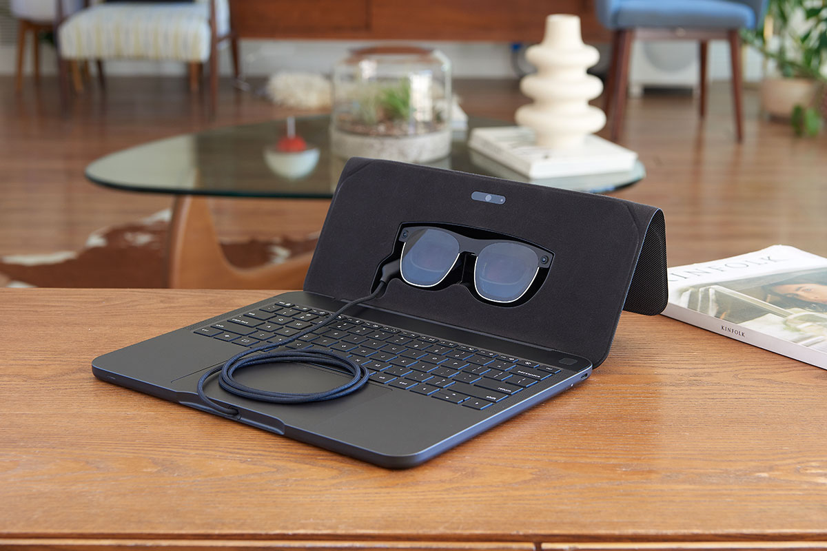 Spacetop G1 Augmented Reality Laptop: It’s A 100-inch Laptop Right In ...
