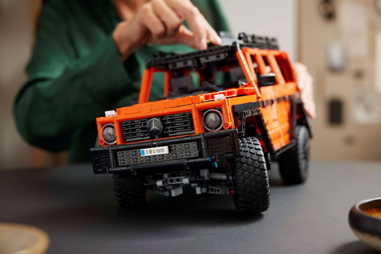 LEGO Technic G 500 PROFESSIONAL Line (42177): LEGO Technic And G-Class ...