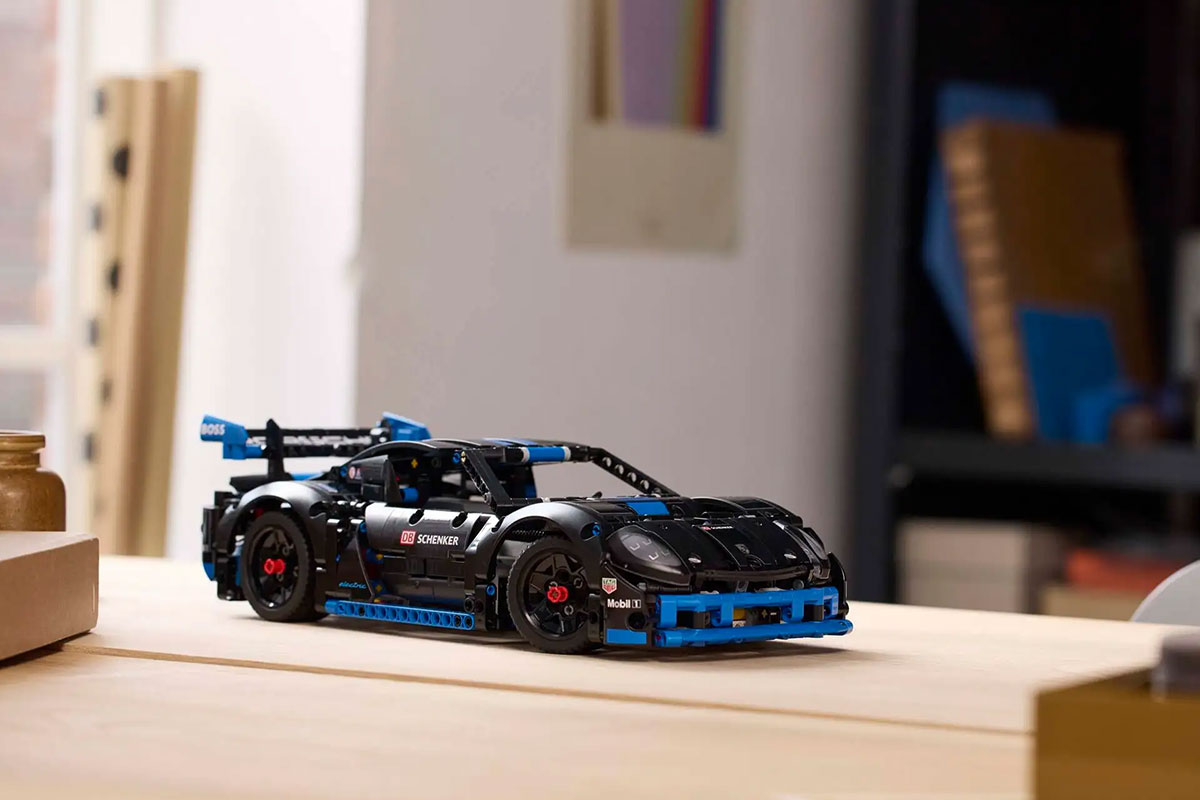 LEGO Technic Porsche GT4 e-Performance Race Car: It’s A Remote Control ...