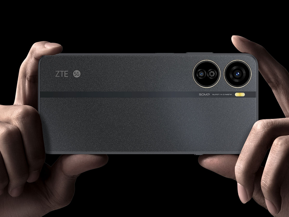 Meet ZTE Voyage 3D, The World’s First AI 3D Glass-free 3D Smartphone