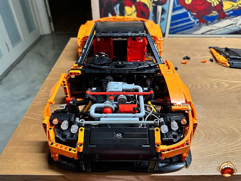 CaDA 1:8 Mazada RX-7 Is As Accurate As A Technic-style Widebody RX-7 ...
