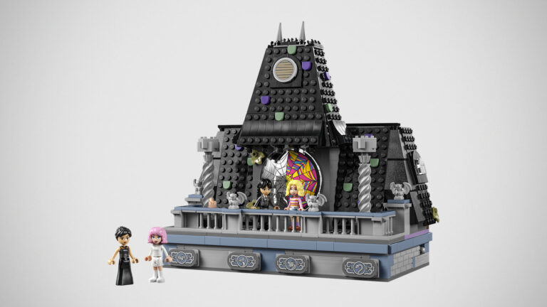 LEGO The Addams Family Wednesday Building Sets: Wednesday Never Looked ...