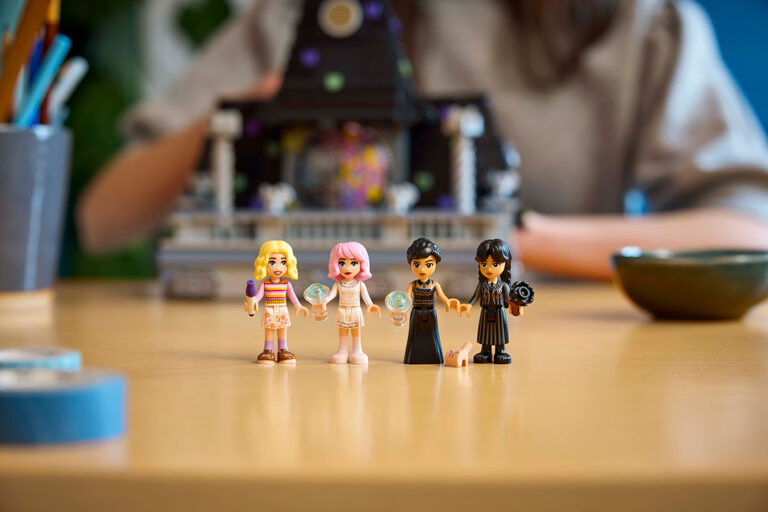 LEGO The Addams Family Wednesday Building Sets: Wednesday Never Looked ...