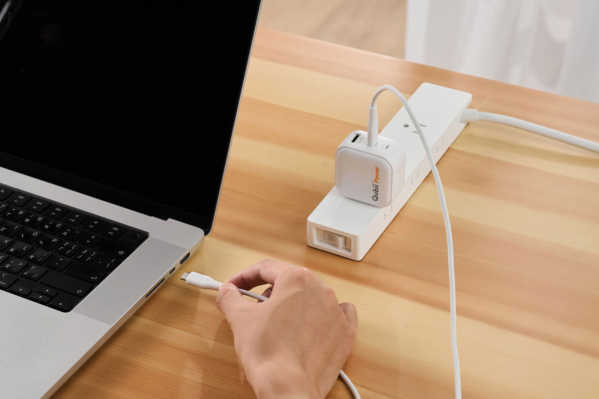 Qubii Power 2-in-1: It Automatically Backup Your Photos Securely ...