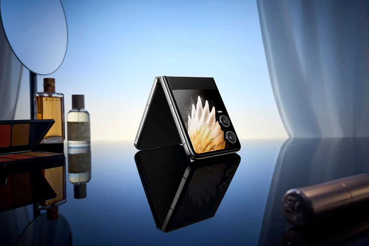 TECNO PHANTOM V Flip2 Folding Phone: The New Small And Fun Dimensity ...