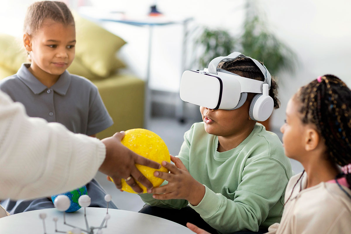 Immersive Learning Vs. Traditional Learning: Which Is More Effective?
