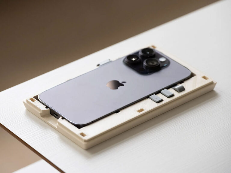 iPhone Retro Case By Retron Print: It’s A 3D-Printed iPhone Case That ...