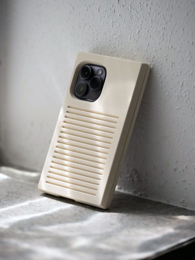 iPhone Retro Case By Retron Print: It’s A 3D-Printed iPhone Case That Oozes With Retro PC Vibes