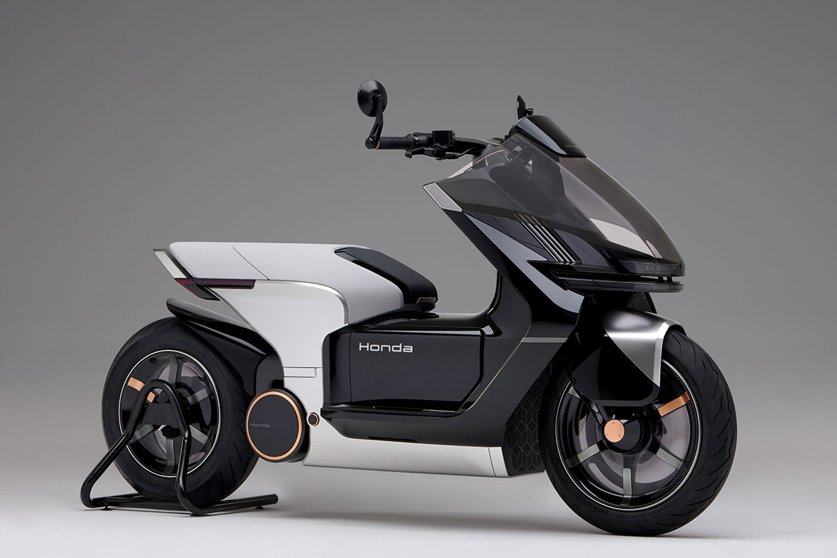Honda’s Futuristic-looking Electric Duo Brings Sparks To EICMA