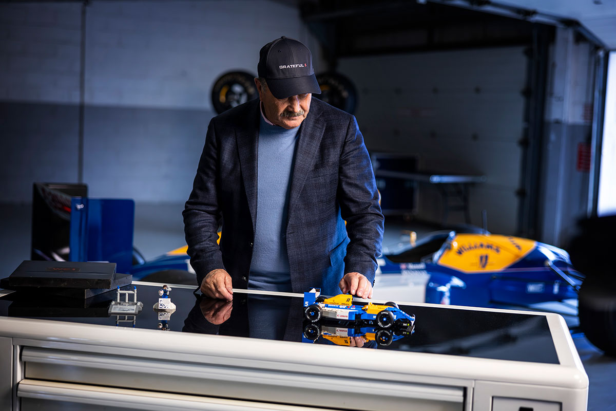 LEGO Icons Williams Racing FW14B & Nigel Mansell Set: Another F1 Legend ...