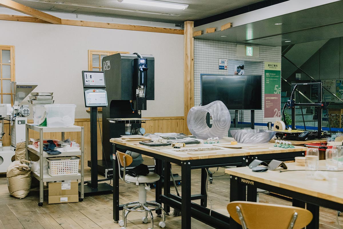 Meet REX-BUTLER: The 3D Printer That’s Cooler Than Its Name Suggests