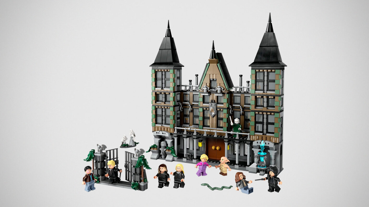 LEGO Malfoy Manor: Evil Has Never Looked This Good In Plastic Bricks