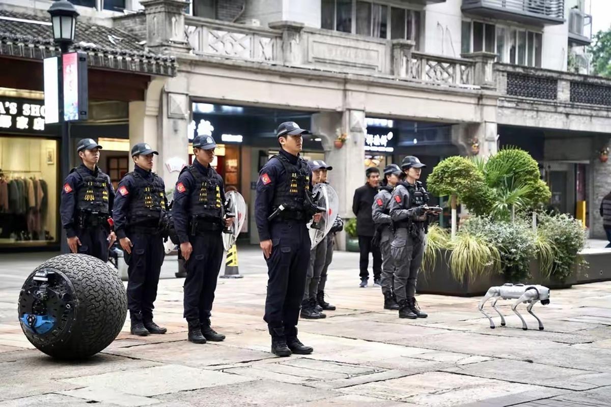 Meanwhile In China, They Have Autonomous Spherical Robot Patrolling The ...