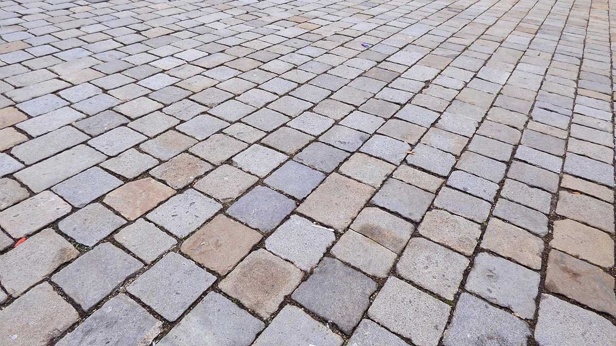 Essential Tips For Successful Paver Installation