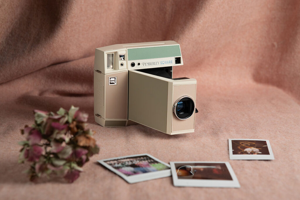 Lomography Launched Two New Delightful Lomo’Instant Square Glass Camera Editions