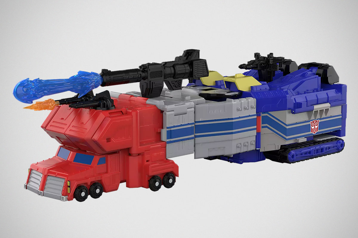 Optimus Prime Levels Up To Legendary Status In New Transformers Toy Line