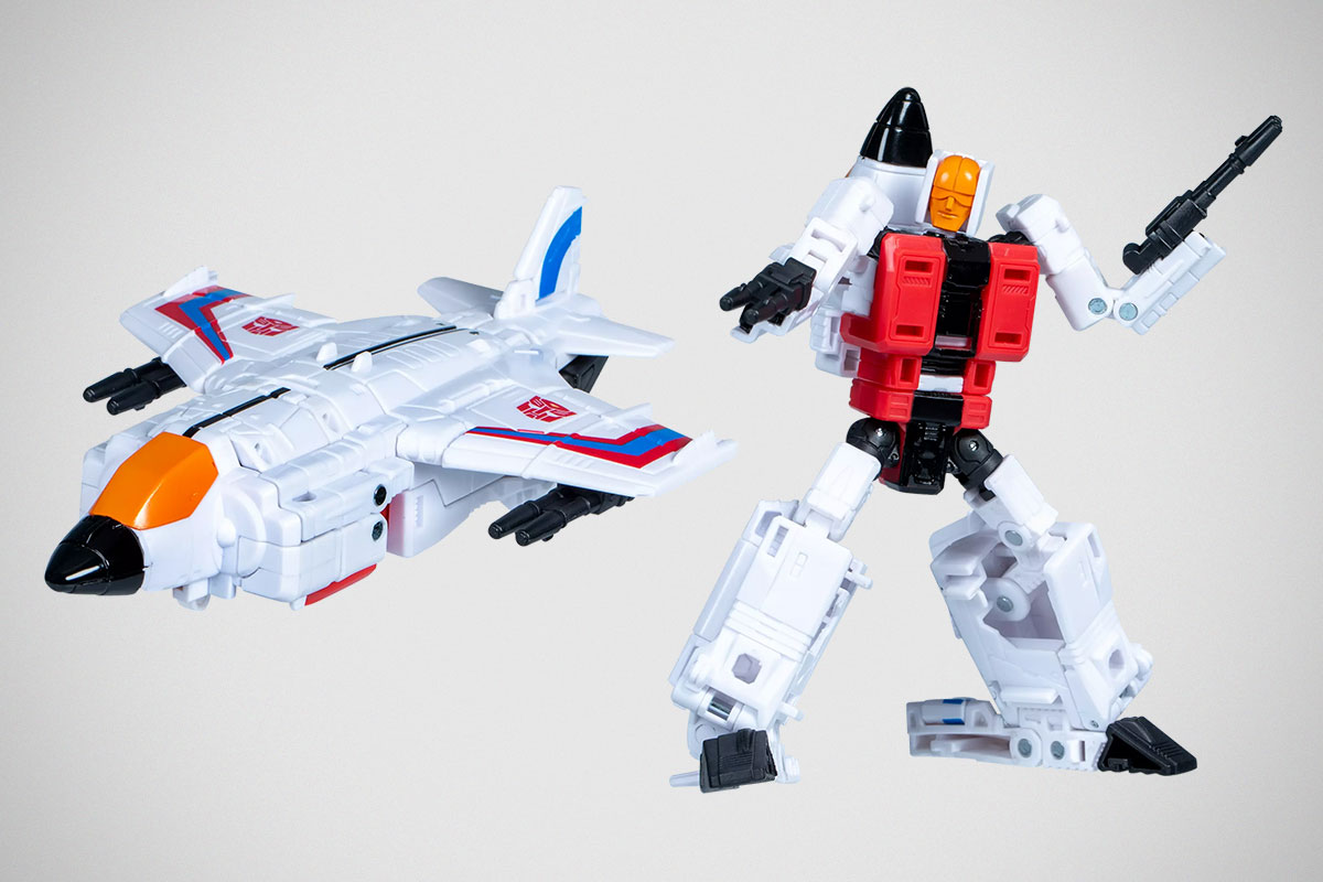 Transformers’ New Aerialbot Superion Toy: Revolutionary Frame System Or ...