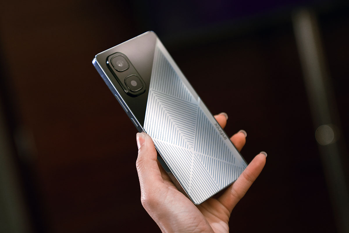 Sun-Powered Phones And Mood-Ring Backs: Infinix Is Playing With Light ...