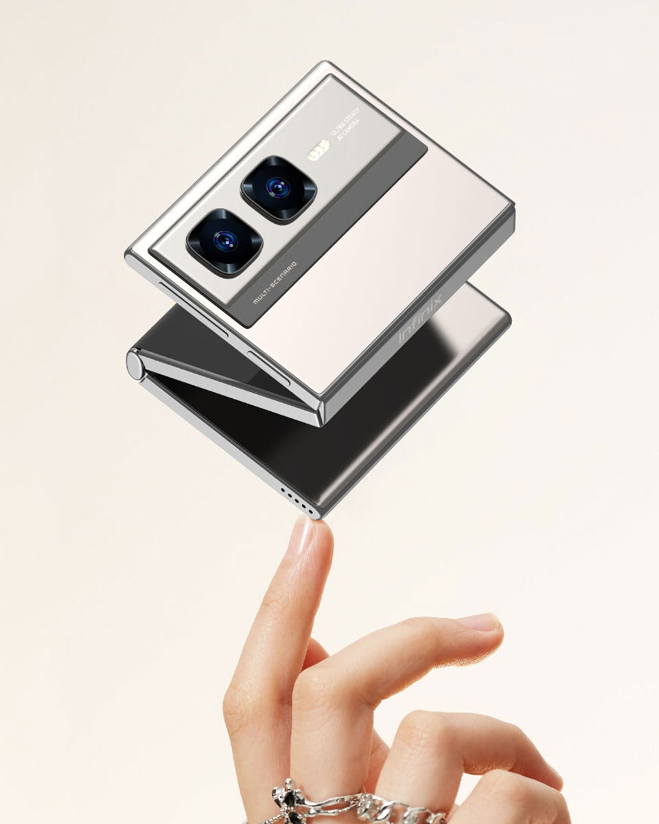 Behold The World’s First Ever Vertical Tri-folding Phone!