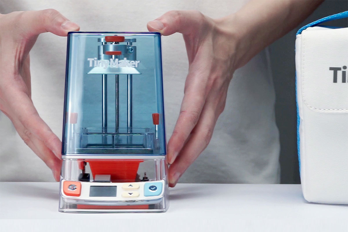 TinyMaker: The 3D Printer That’s Small, Open-Source, And Ready To Travel