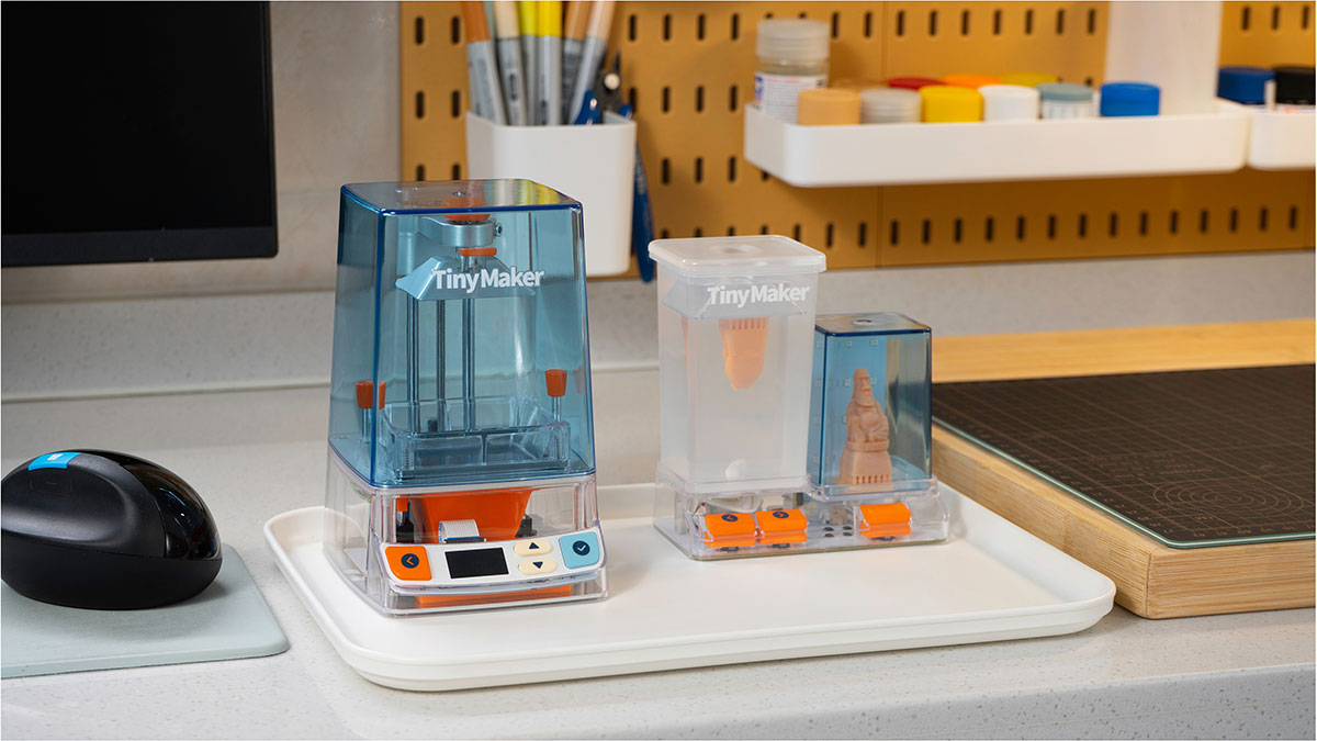 TinyMaker: The 3D Printer That’s Small, Open-Source, And Ready To Travel