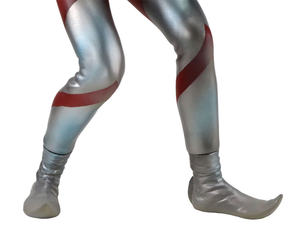 Specium Ray & Chill: This Ultraman Lights Up Your Shelf Like It’s 1967