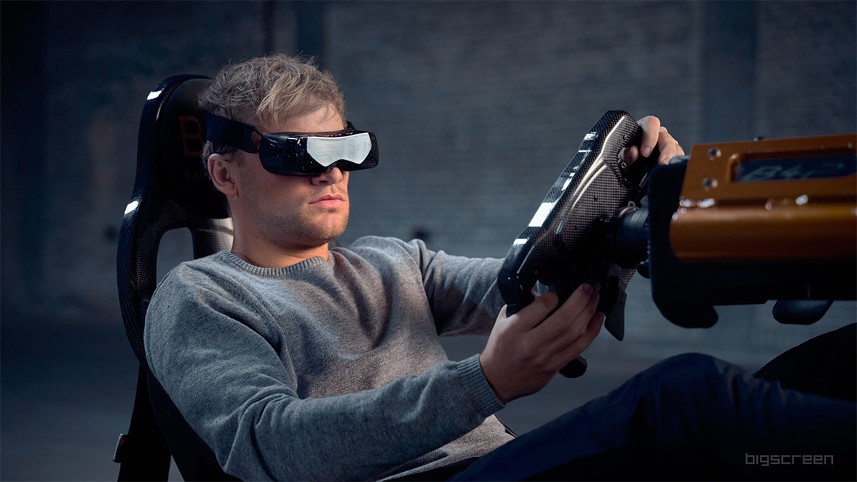 Believe It Or Not, This Tiny A Full-fledged VR Headset With Eye-tracking