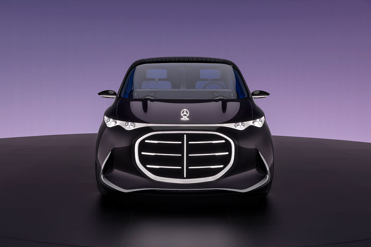 Mercedes-Benz Vision V: A Stretch Limo For The Streaming Generation