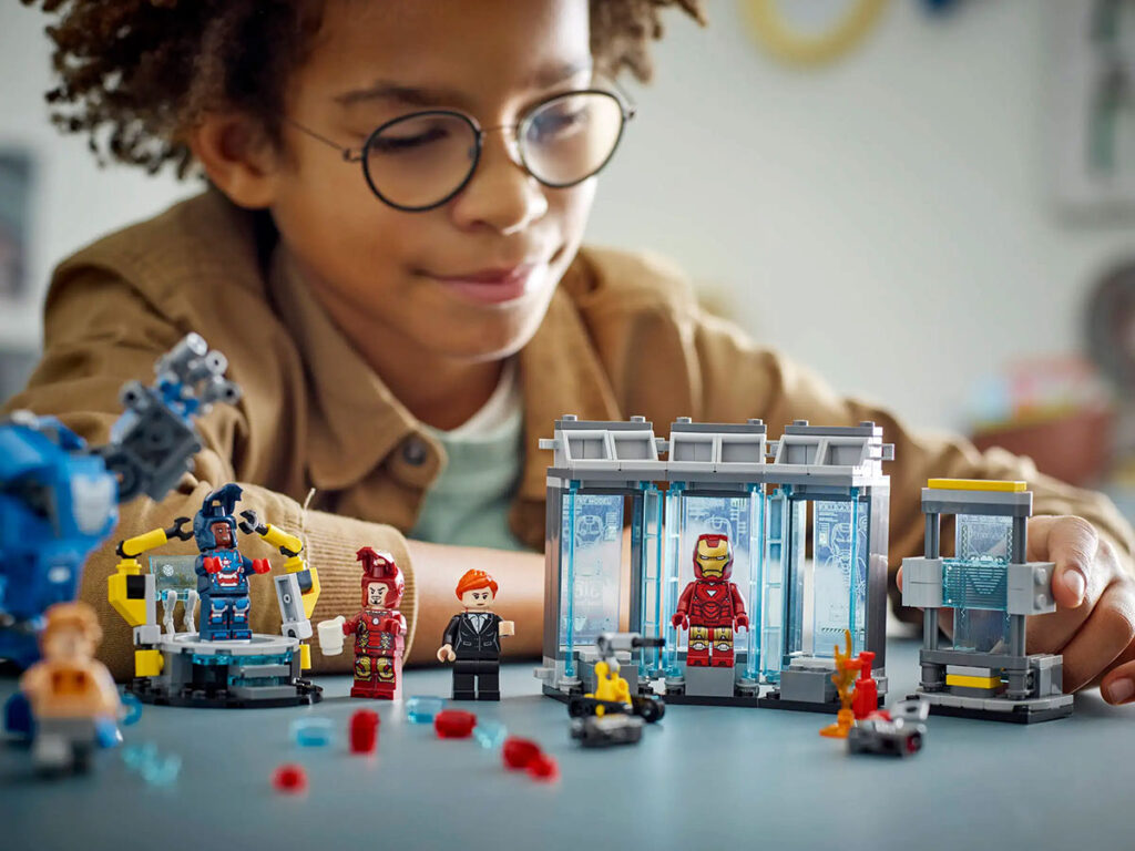 Hall Of A Comeback: Iron Man’s Lab Returns In Brick Form