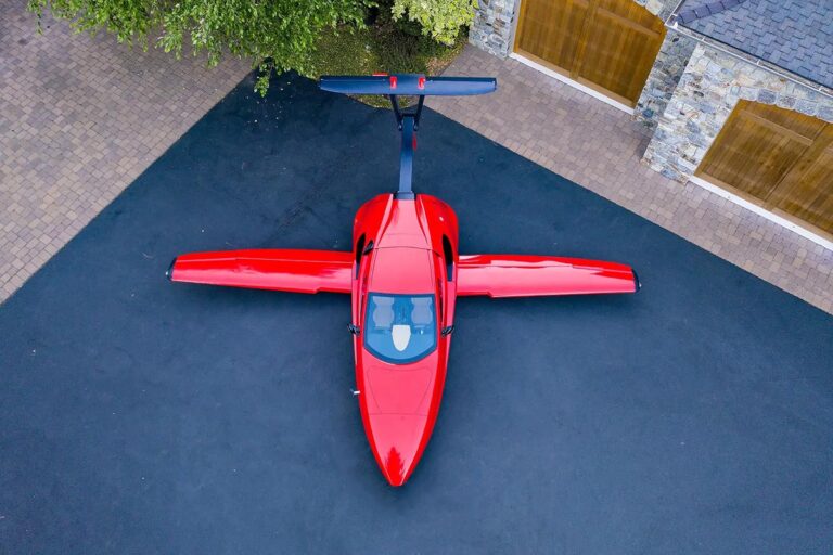 Wings Out, Tail Up: The Switchblade Flying Car Is Here To Break Traffic