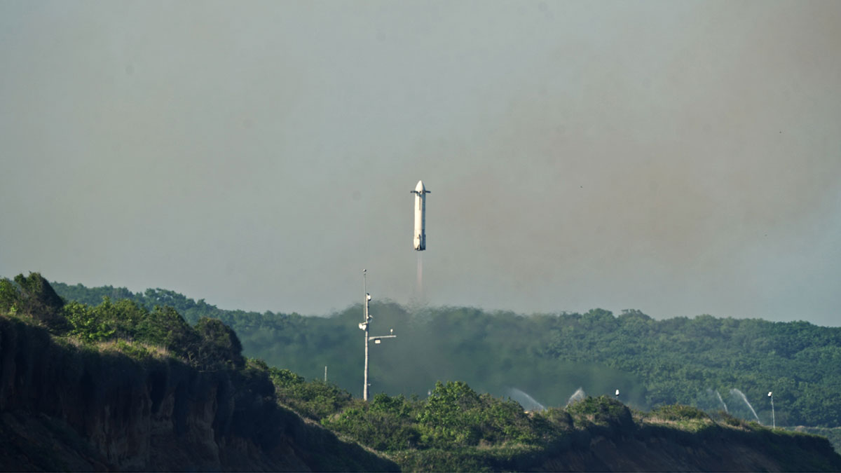 Honda’s Reusable Rocket Takes Off… and Lands! Yes, It Is The Honda.