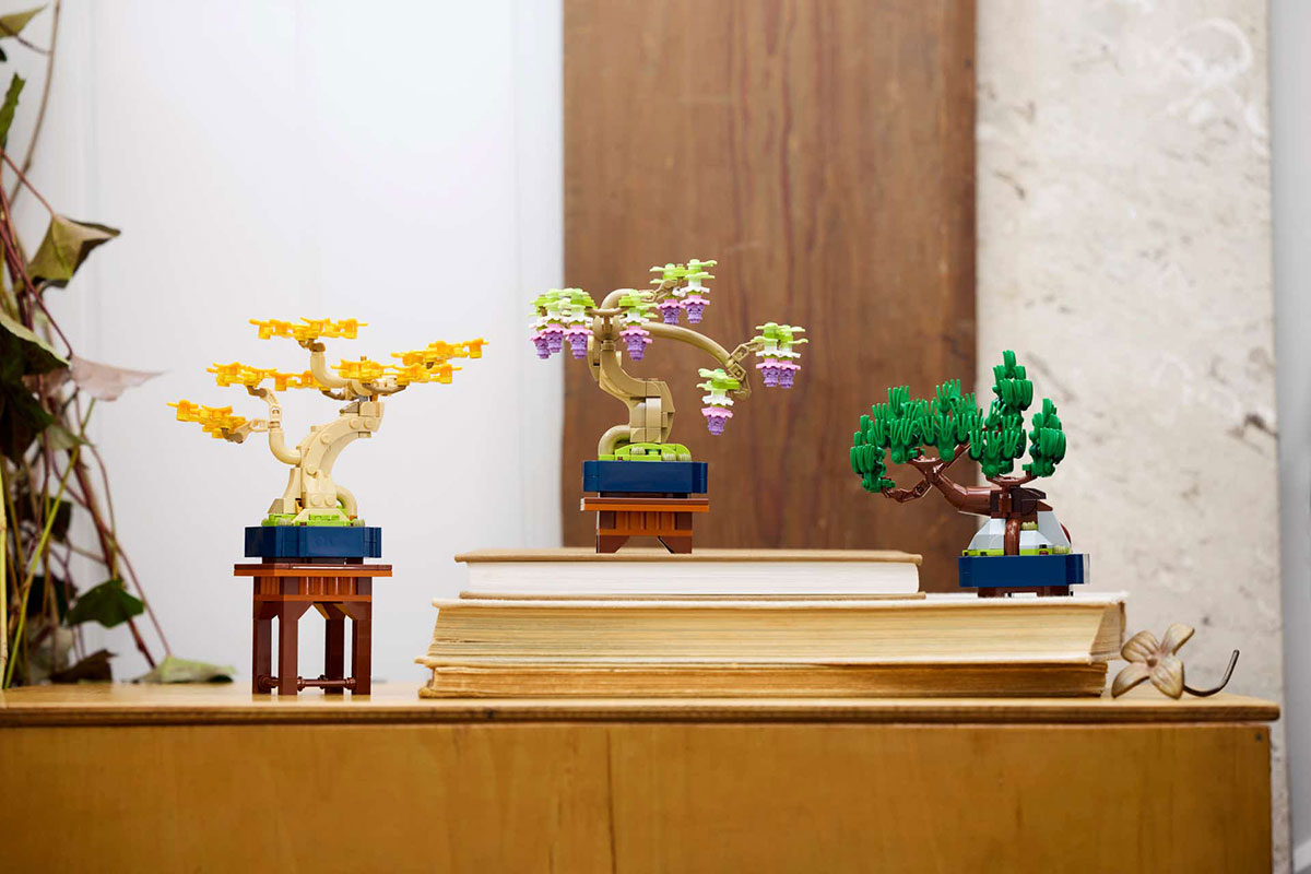 LEGO’s New Botanicals: A Hibiscus That Won’t Die And Bonsais You Can Swap