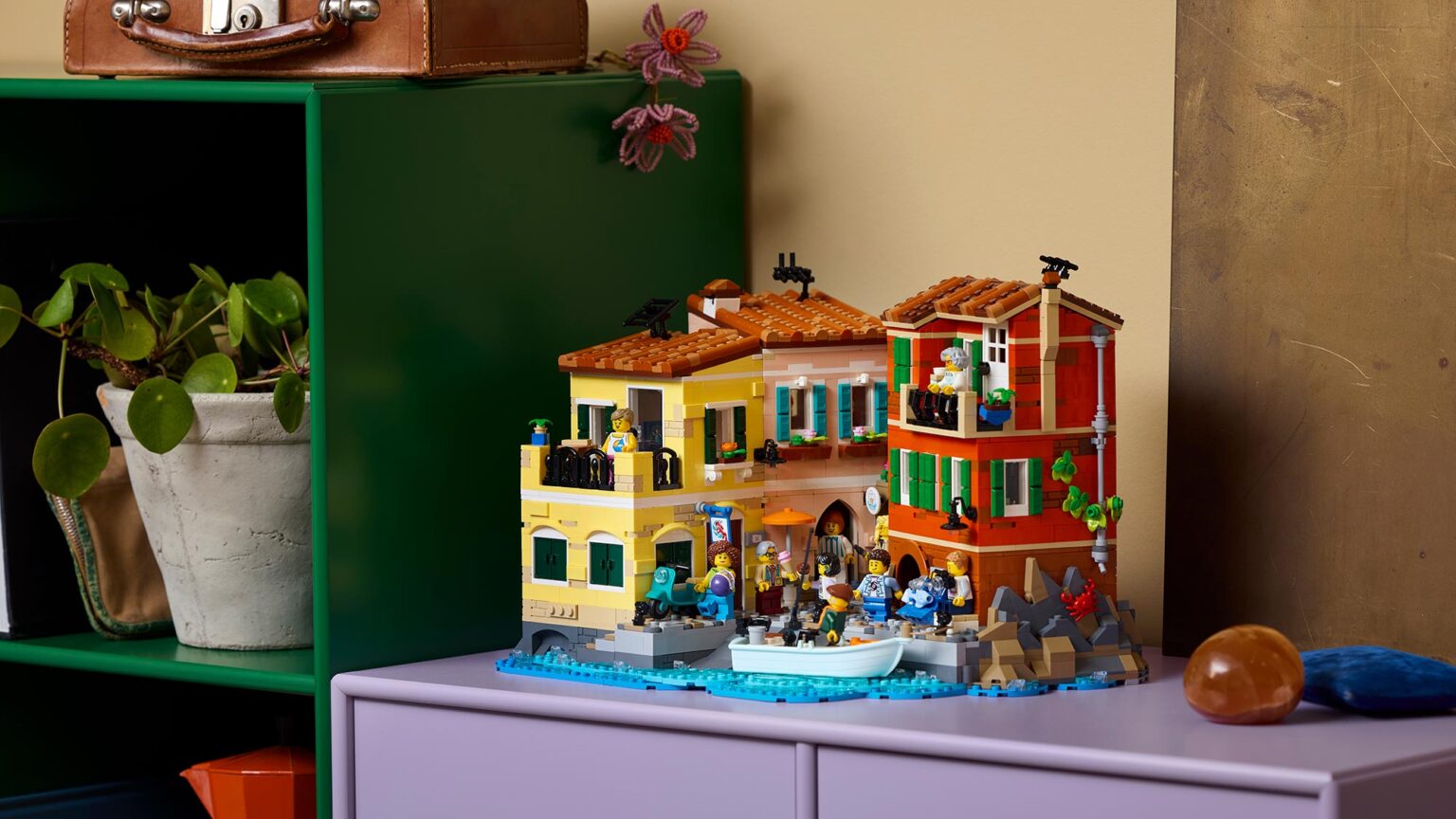 The LEGO Italian Riviera Set Has It All: Shops, Scooters, and Seafood ...