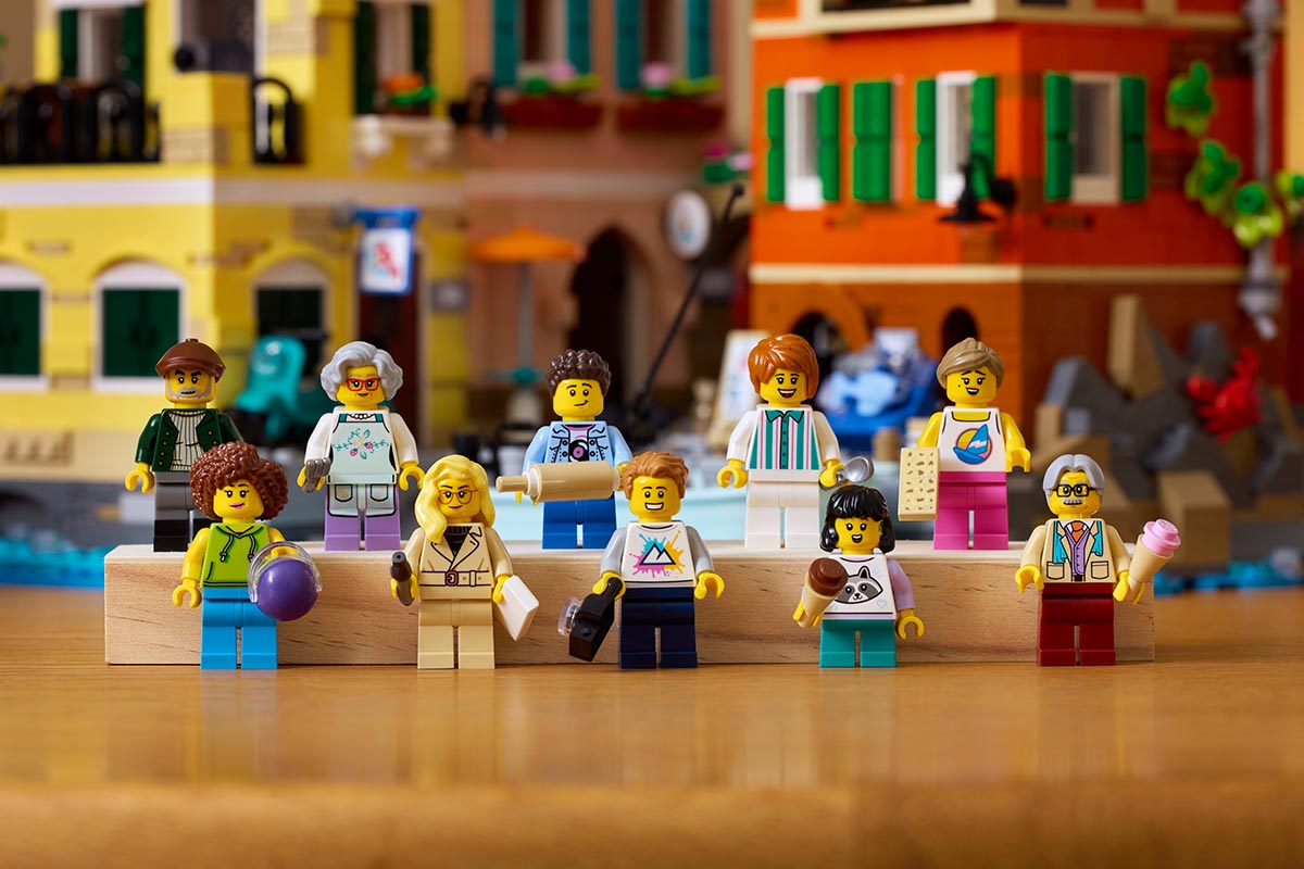 The LEGO Italian Riviera Set Has It All: Shops, Scooters, and Seafood ...