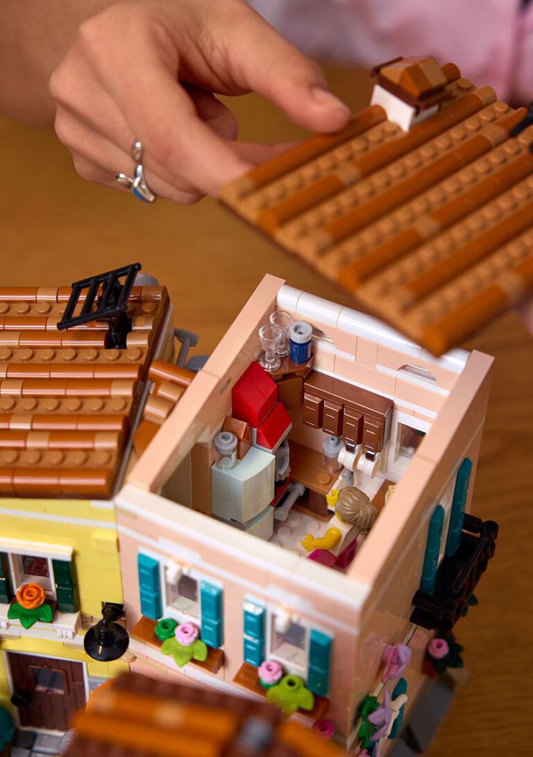 The LEGO Italian Riviera Set Has It All: Shops, Scooters, and Seafood ...