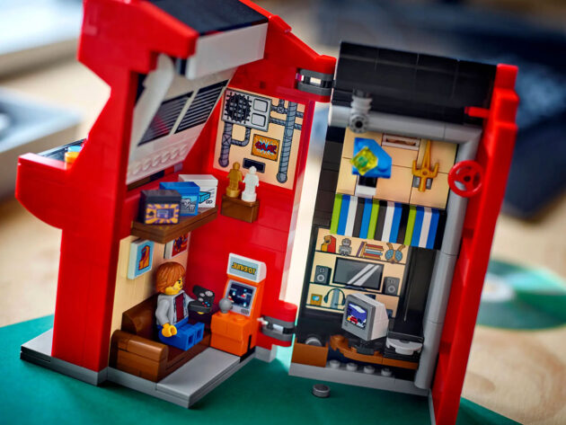 LEGO Arcade Machine: Retro Nostalgia With a Hidden Gamer’s Room Inside