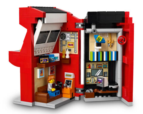 LEGO Arcade Machine: Retro Nostalgia With a Hidden Gamer’s Room Inside