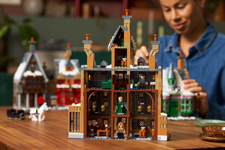 You’re Gonna Need a Bigger Room: LEGO Adds Hogsmeade to the Harry ...
