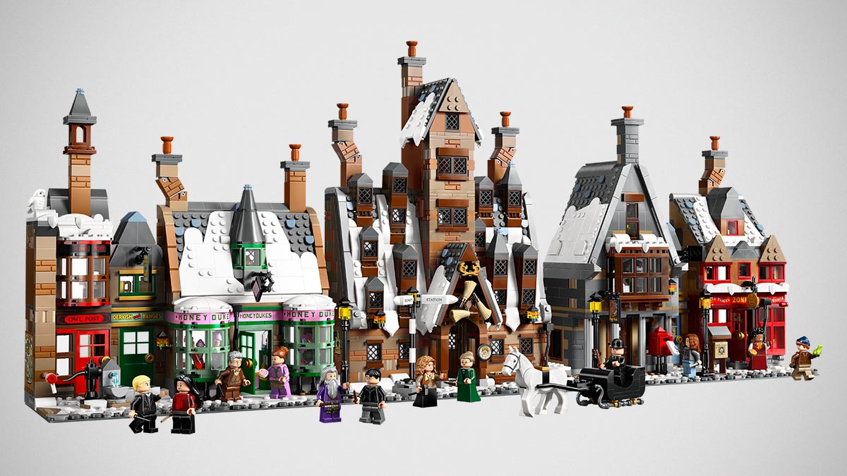 You’re Gonna Need a Bigger Room: LEGO Adds Hogsmeade to the Harry ...