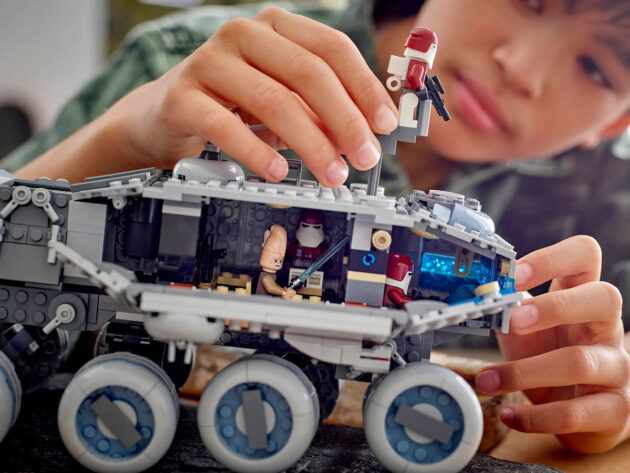 Star Wars Republic Juggernaut Gets the LEGO Treatment and It Is Looking ...