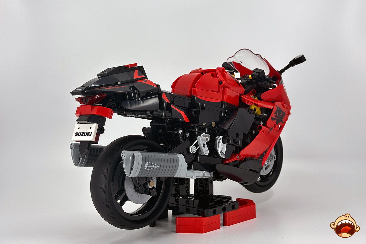 CaDA 1:6 Suzuki Hayabusa Looks More Like a Scale Model Than a Building ...