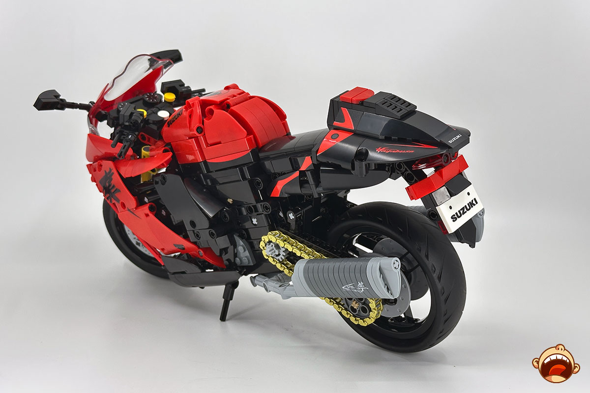 CaDA 1:6 Suzuki Hayabusa Looks More Like a Scale Model Than a Building ...