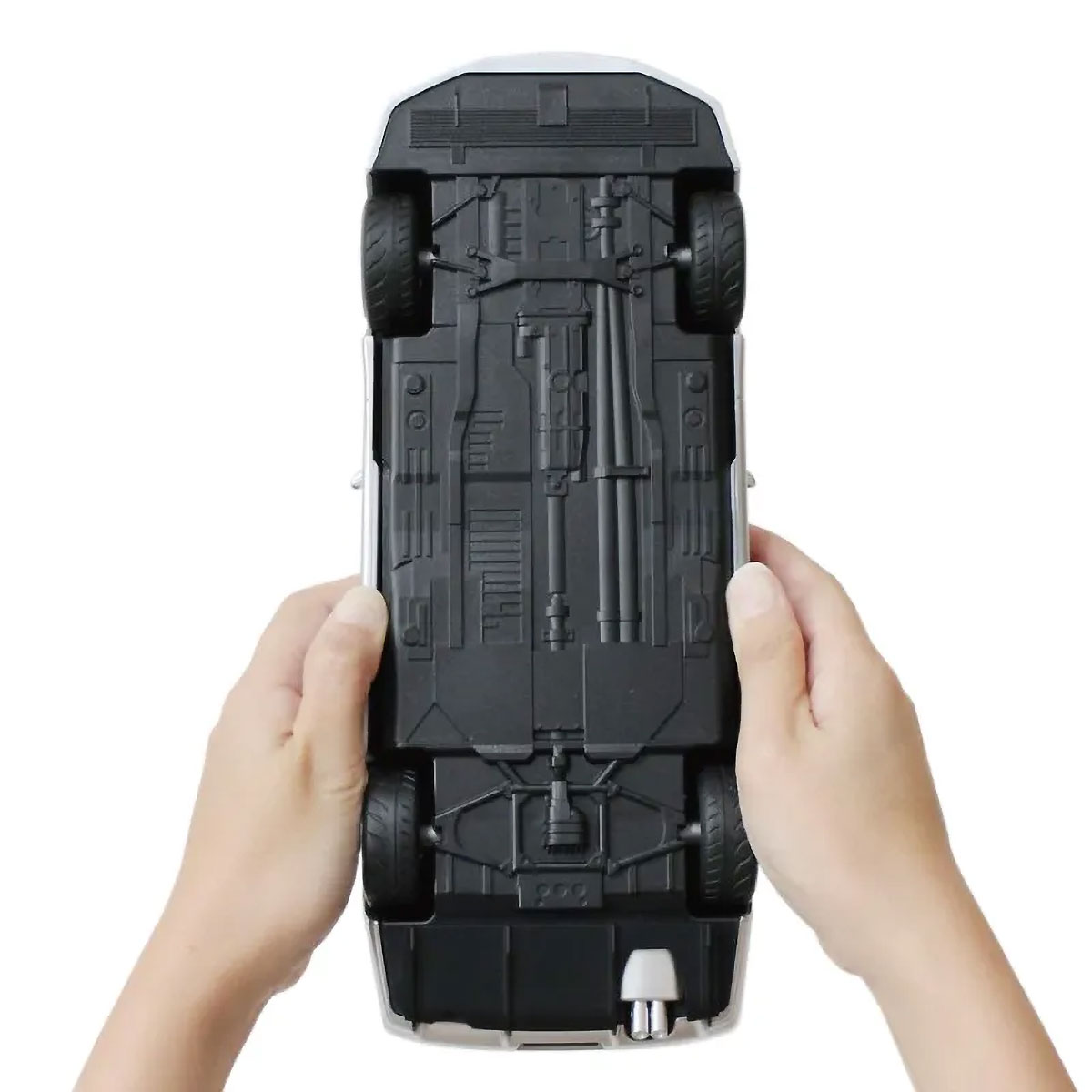 Wipe Away Your Tears: Nissan Skyline GT-R (BNR34) Wet Tissue Box Exists
